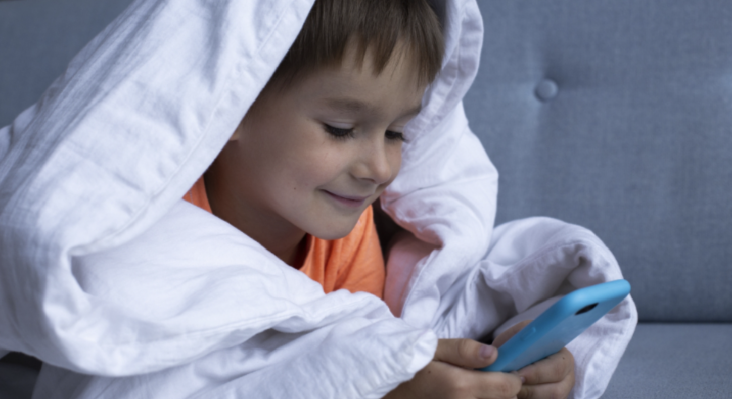 10 Strategies for Protecting Kids and Adults from Social Media Overuse | Knowledge Sky